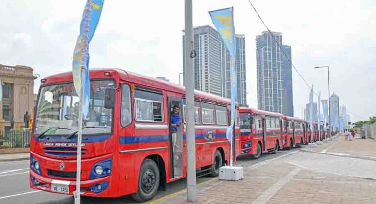 India provides 50 buses (Pics) – Sri Lanka Mirror – Right to Know ...