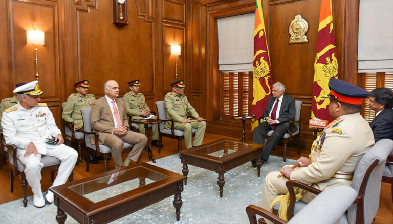 Pakistan’s General Mirza meets the President – Sri Lanka Mirror – Right ...