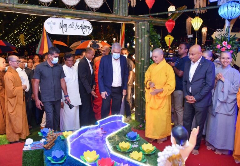 Buddha Rashmi’ Vesak festival inaugurated (Pics) – Sri Lanka Mirror ...