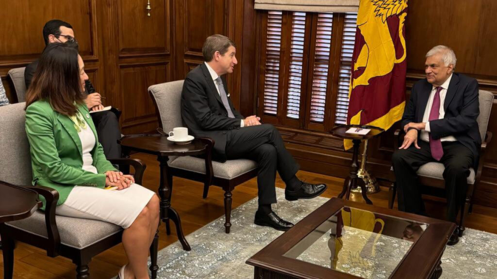 DFC CEO meets SL President – Sri Lanka Mirror – Right to Know. Power to ...