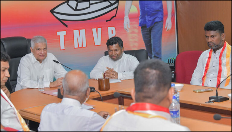 President meets TMVP Leader Pillaiyan – Sri Lanka Mirror – Right to ...
