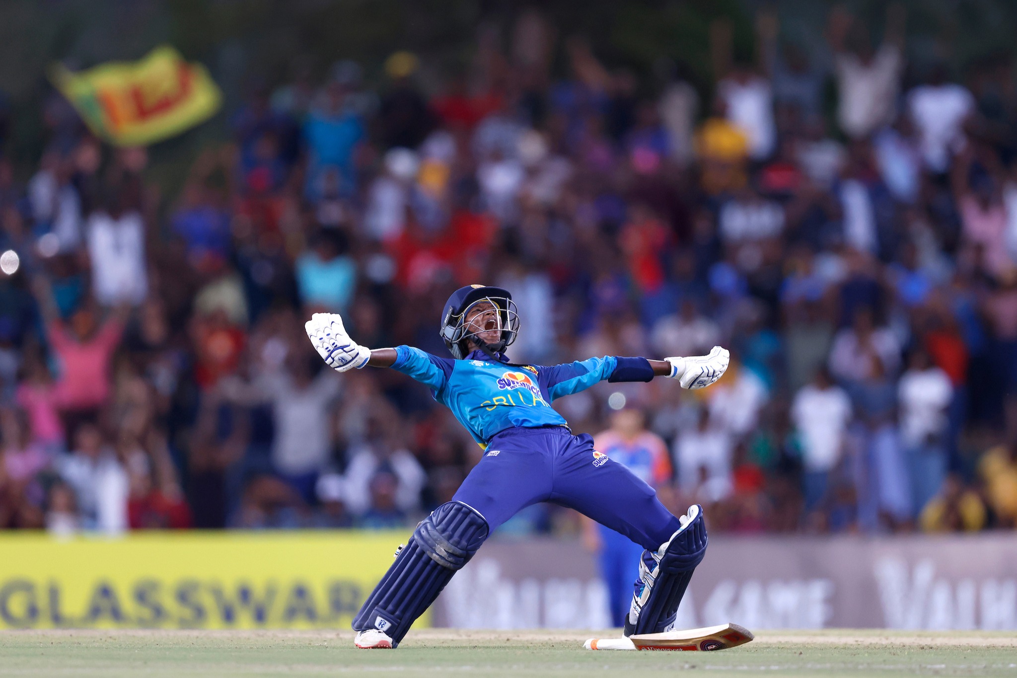 Sri Lanka wins maiden Asia Cup title (Pics) – Sri Lanka Mirror – Right ...