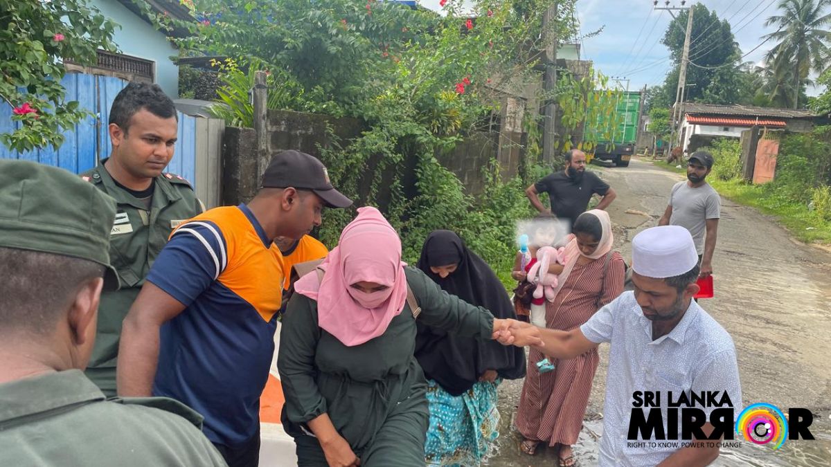 Army relief teams continue operations amid adverse weather (Pics) – Sri ...