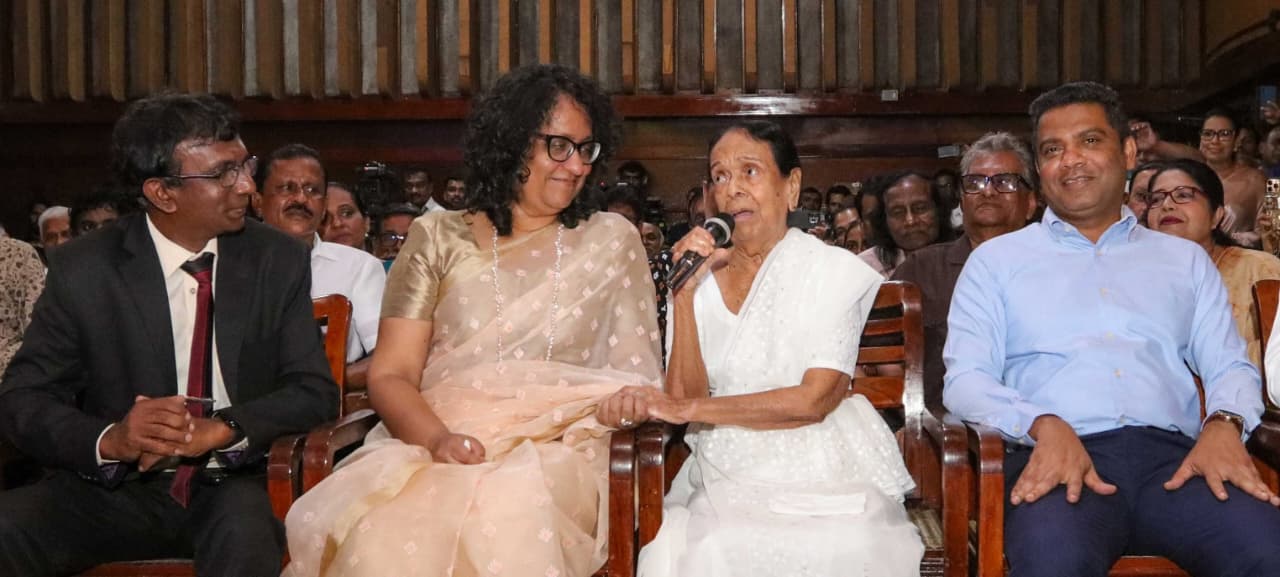 SLBC studio named in honor of Nanda Malini – Sri Lanka Mirror – Right to Know. Power to Change