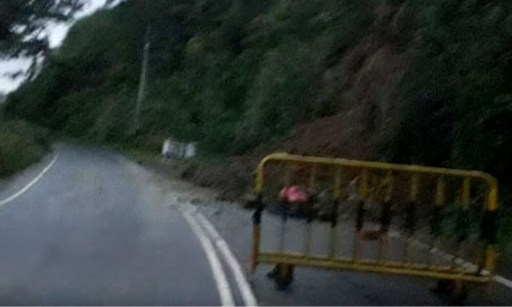 Traffic on Badulla – Colombo main road, restricted to single lane – Sri ...