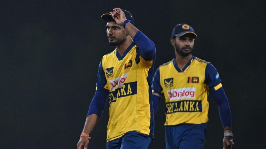 Shanaka, Mendis star in 12-over run-fest to square series for SL – Sri ...